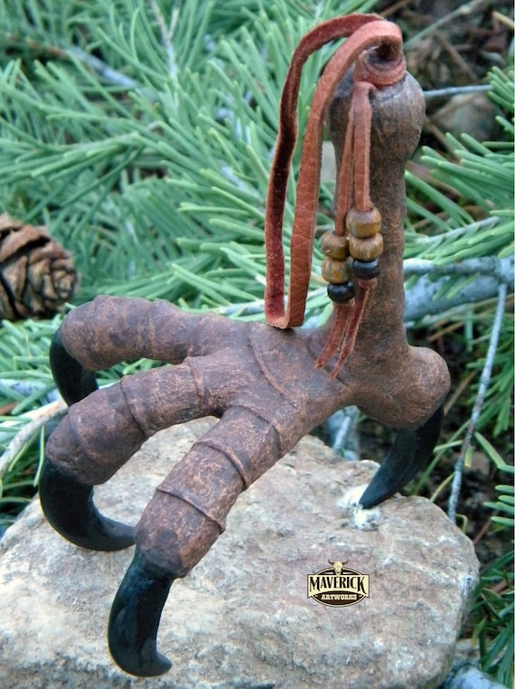 Hawk Talon TrinketGood Luck charm Collectibles Memorabilia etna.com.pe