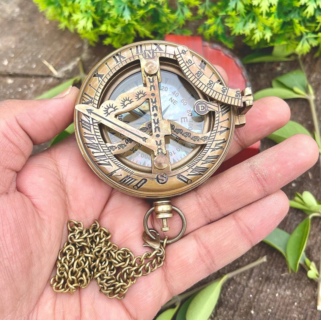 Personalized Compass Engraved Vintage Functional Working Compass T For Mom Dad Husband