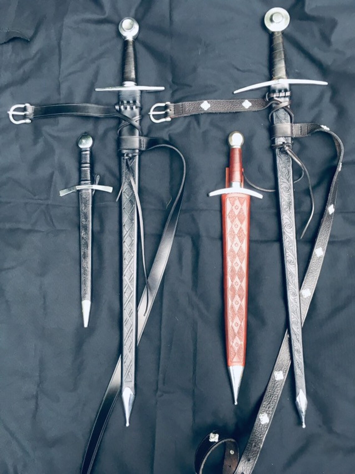 Medieval Scabbard: Handmade knight sword belt made from Veg | Etsy