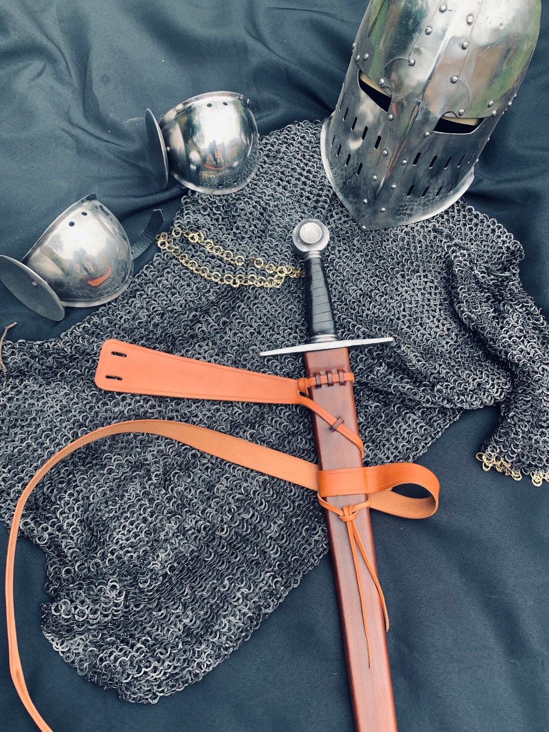 Medieval Scabbard: Handmade Knight Sword Belt Made From Veg Tan Leather ...