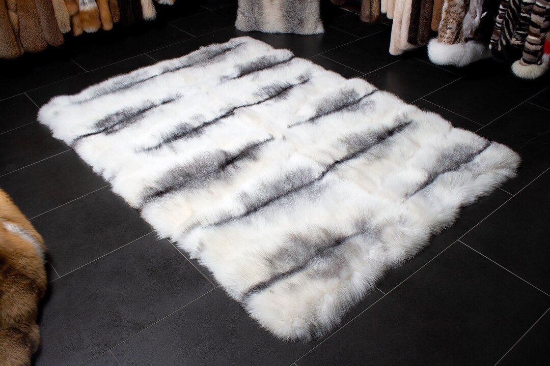 Shadow Blue Frost Fox Fur Rug Real Fox Fur Made in Germany Genuine Fur ...