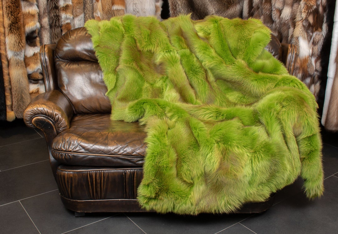 Red Fox Blanket in Green - 100% Real Fur - Made in Germany - Real Fur ...