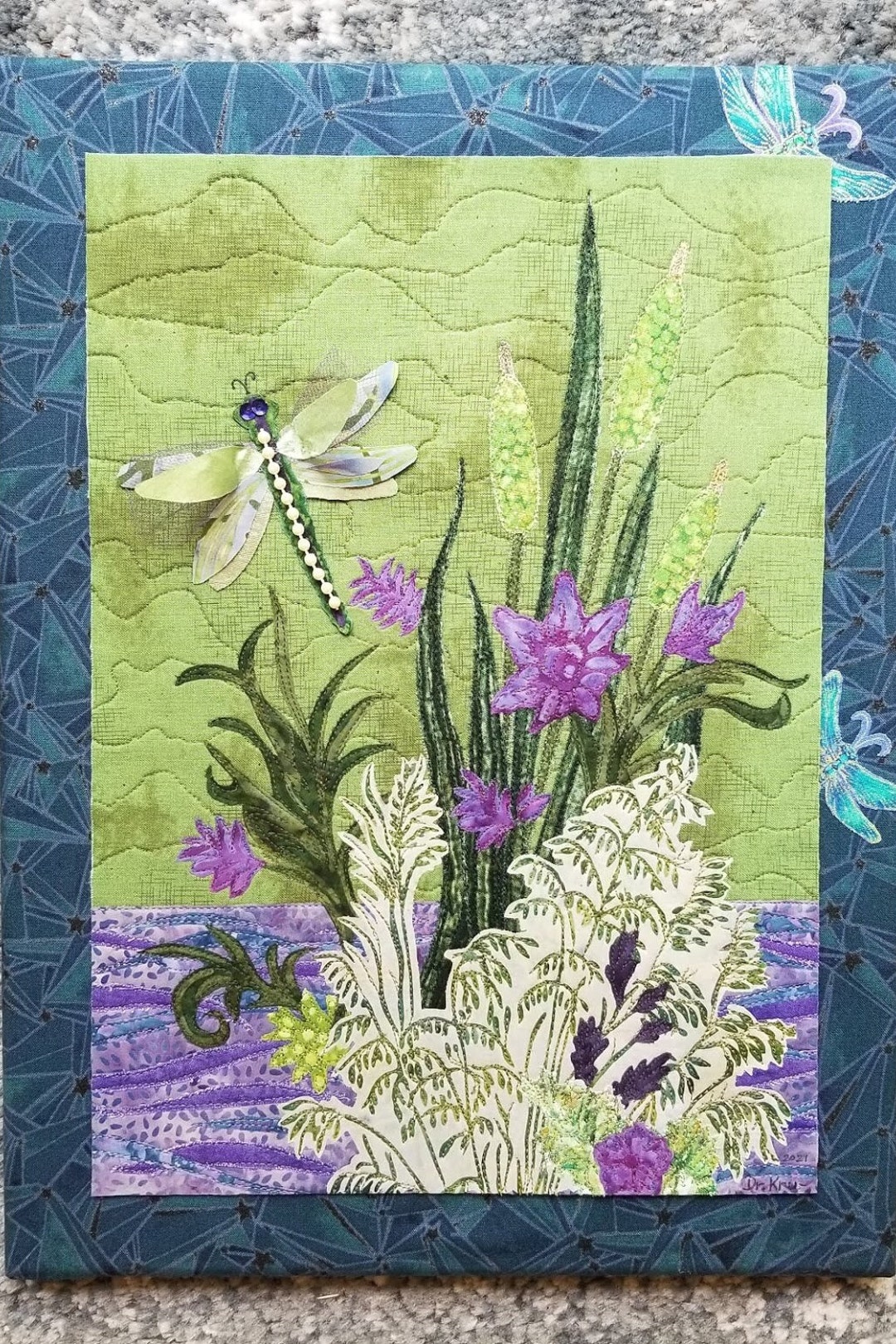 Miss Dragonfly 12"x16" Art Quilt Kit - Etsy