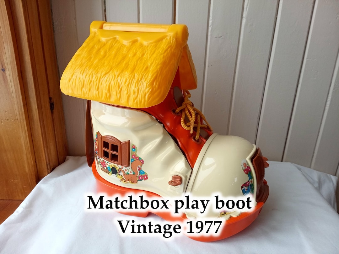 PLAY BOOT Matchbox/boot-shaped House/vintage Nostalgia Toy 1977 - Etsy