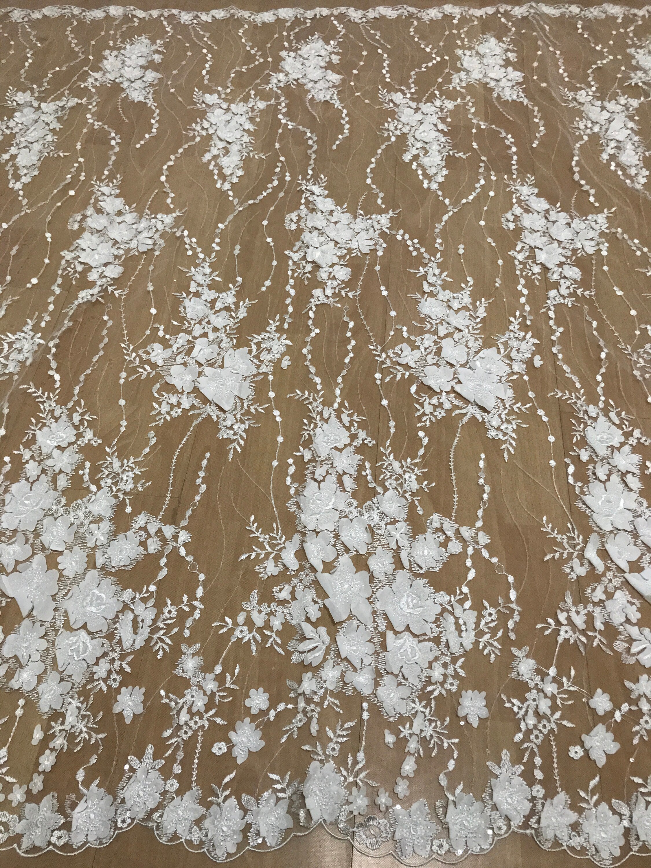 Fashionable Laser Ivory Color Lace Fabric Garment Lace Fashion Dress ...