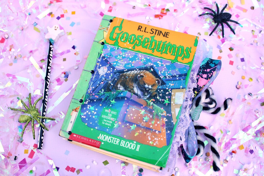 Goosebumps Halloween Junk Journal, 90s Halloween Coptic Stitch Notebook ...