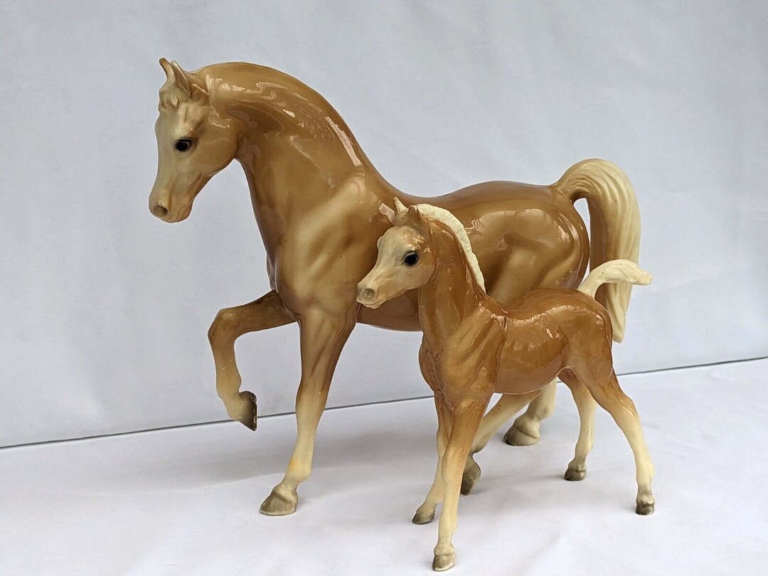Vintage Breyer Family Arabian Mare Foal Glossy Palomino Hope & Charity ...