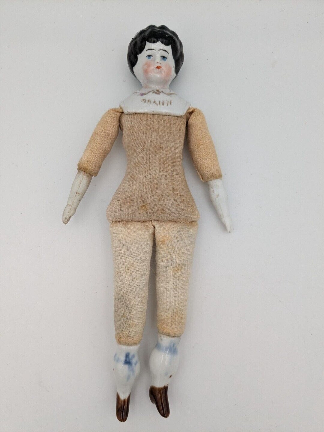 Antique Hertwig Marion Lowbrow China Head Doll 8 1 2 Black Hair Blue