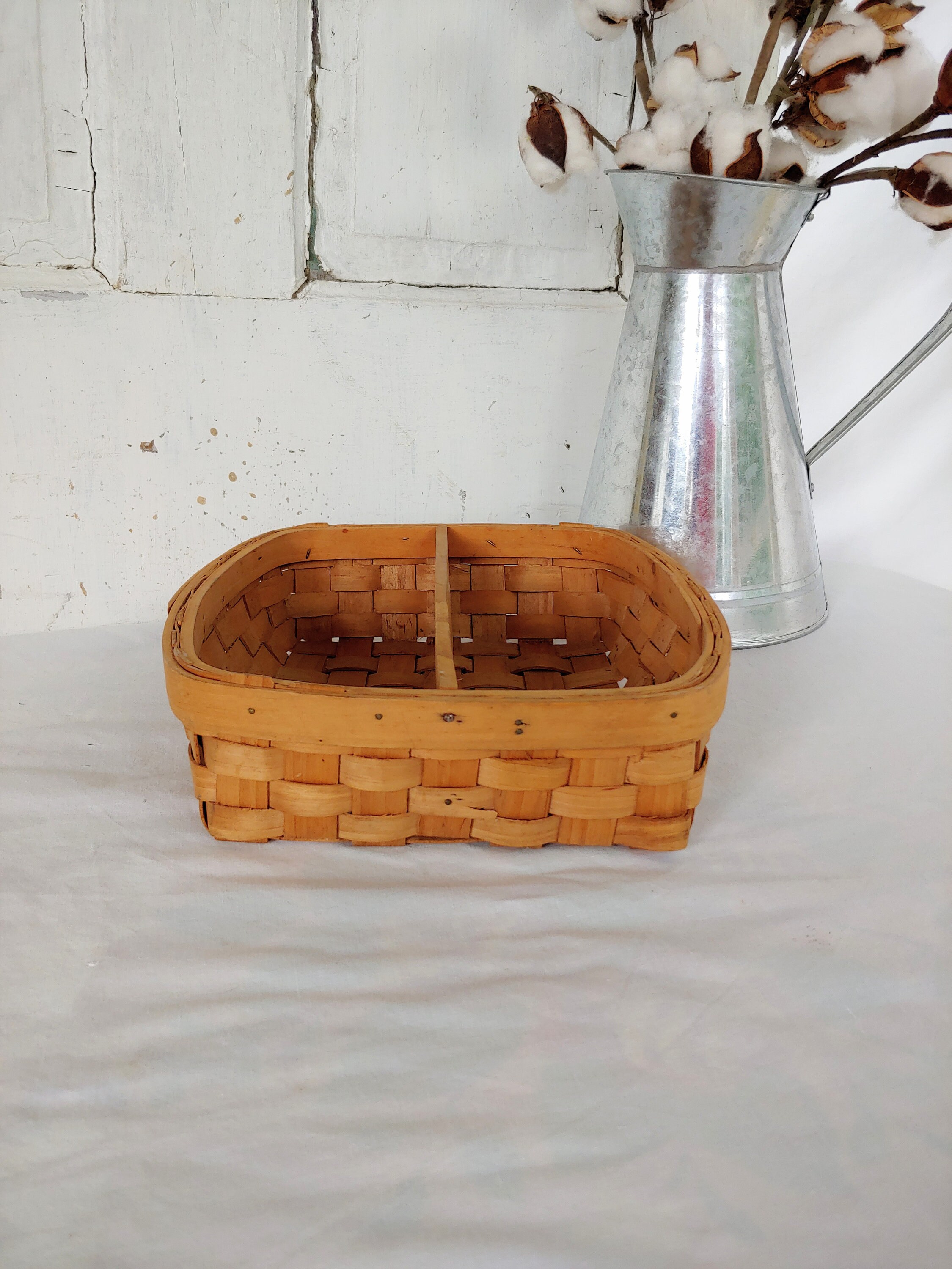 Beautiful Split Oak Hand Woven Divideded Storage Basket Wicker Basket ...