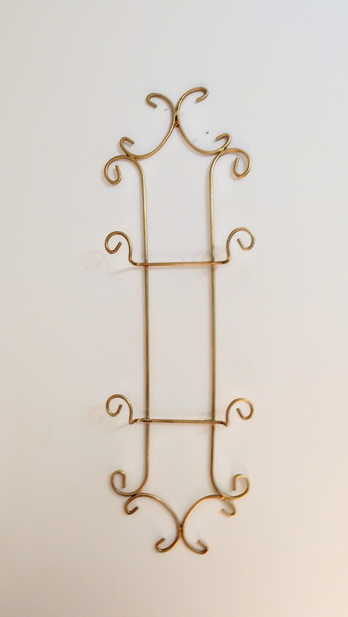 Stunning Metal Brass Wall Plate Holder Towel Holder Plate Rack Wall ...