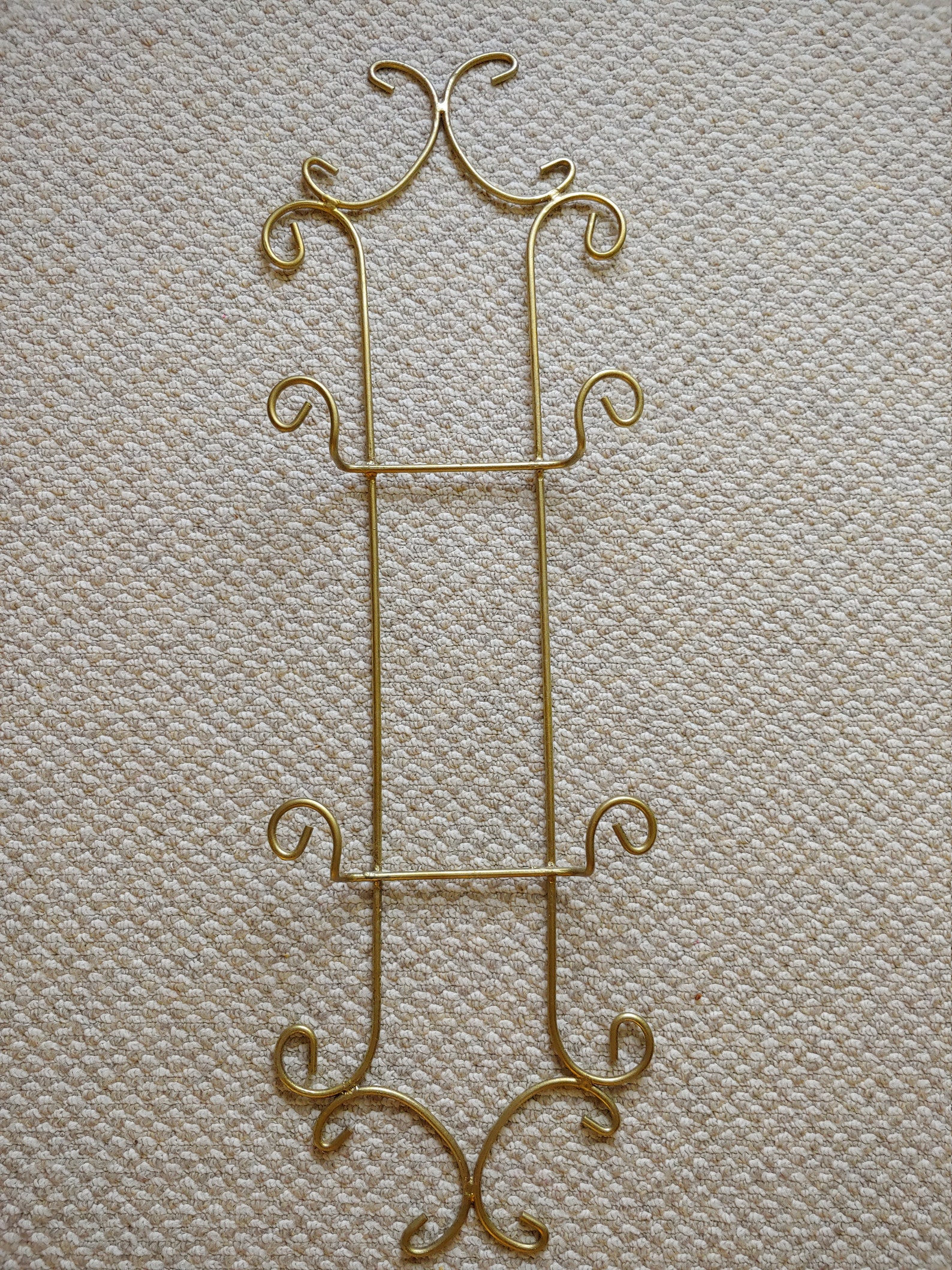 Stunning Metal Brass Wall Plate Holder Towel Holder Plate Rack Wall ...