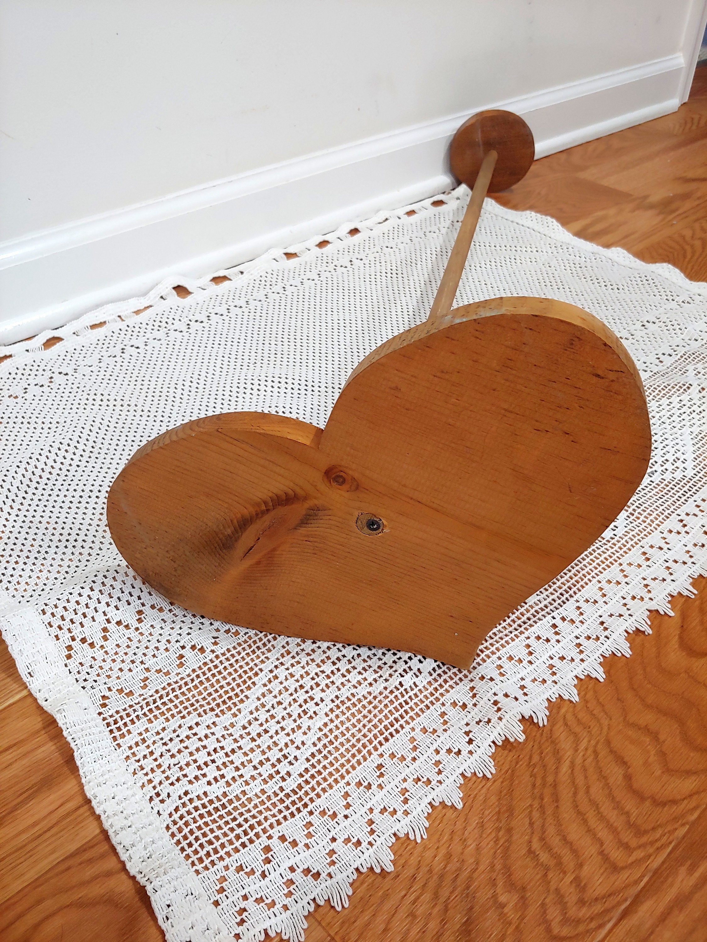 Solid Wood Heart Shaped Hat Stand Vintage Hat Holder Decorative Hat ...