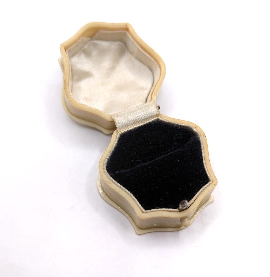 Art Deco Plastic Celluloid Ring Box. Perfect for a Gift or Presentation ...