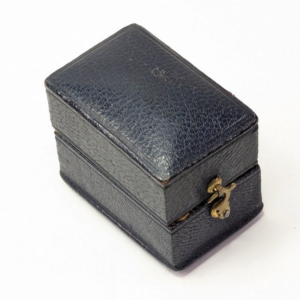 Antique Ring Box - Etsy