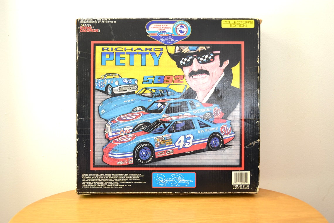 Racing Champions Richard Petty Collectors Set - Etsy