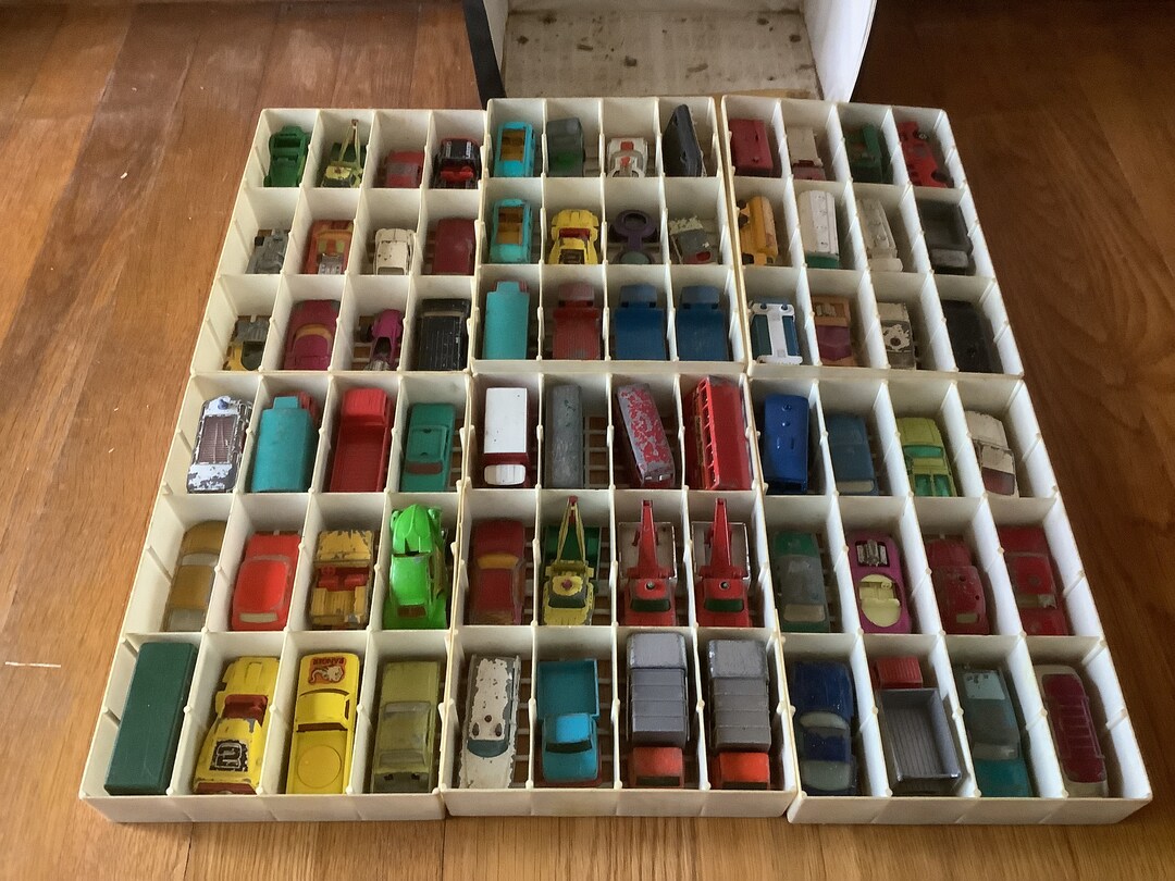 Vintage Hot Wheels Collectors Case FULL of Vintage Die Cast Cars - Etsy