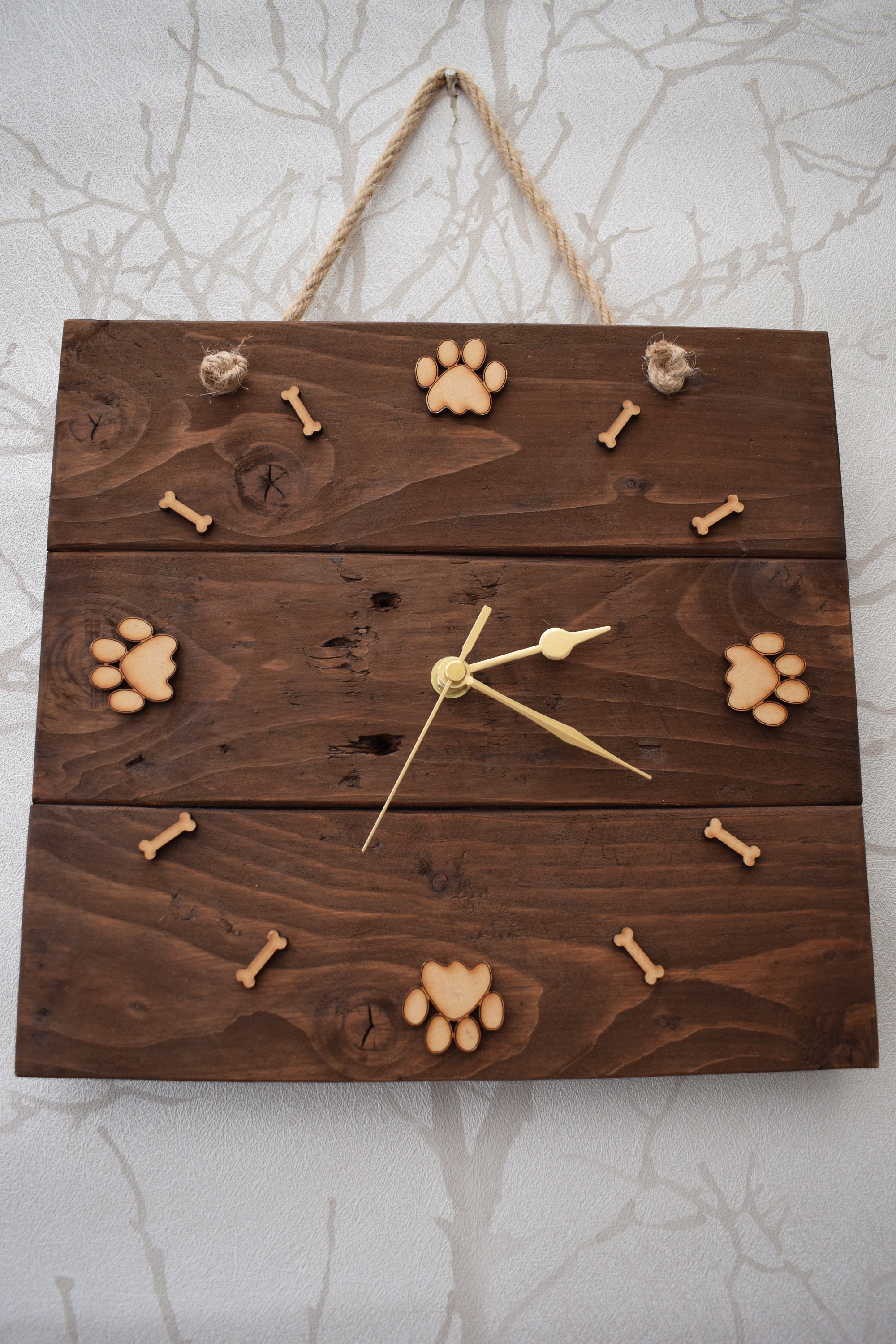 Reclaimed Pallet Wood Dog Clock Paw Prints and Bones | Etsy