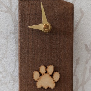 Reclaimed Pallet Wood Dog Paw Print Clock Free Standing or - Etsy UK