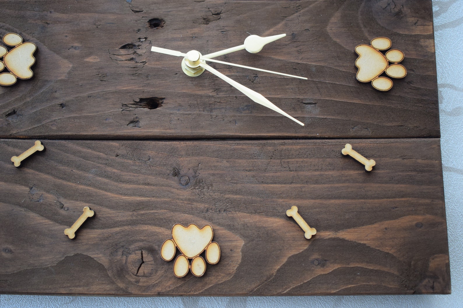 Reclaimed Pallet Wood Dog Clock Paw Prints and Bones | Etsy