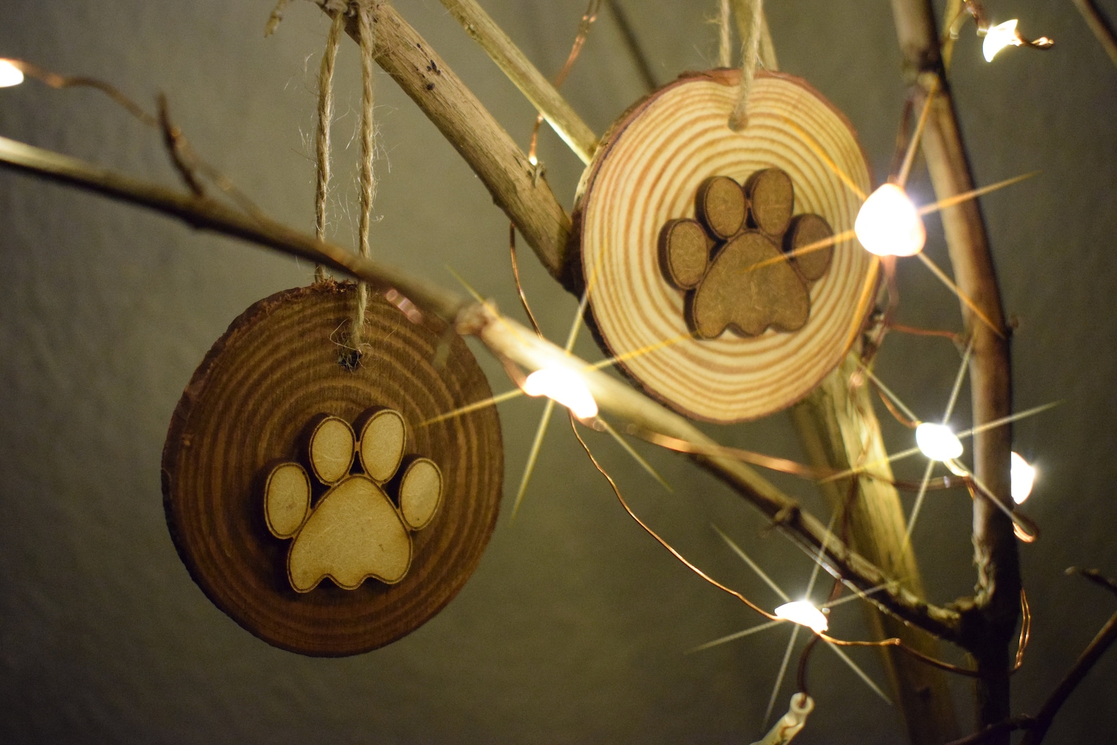 Rustic Wooden Dog Paw Print Hanging Decorations, Wall Hanging, Gift ...