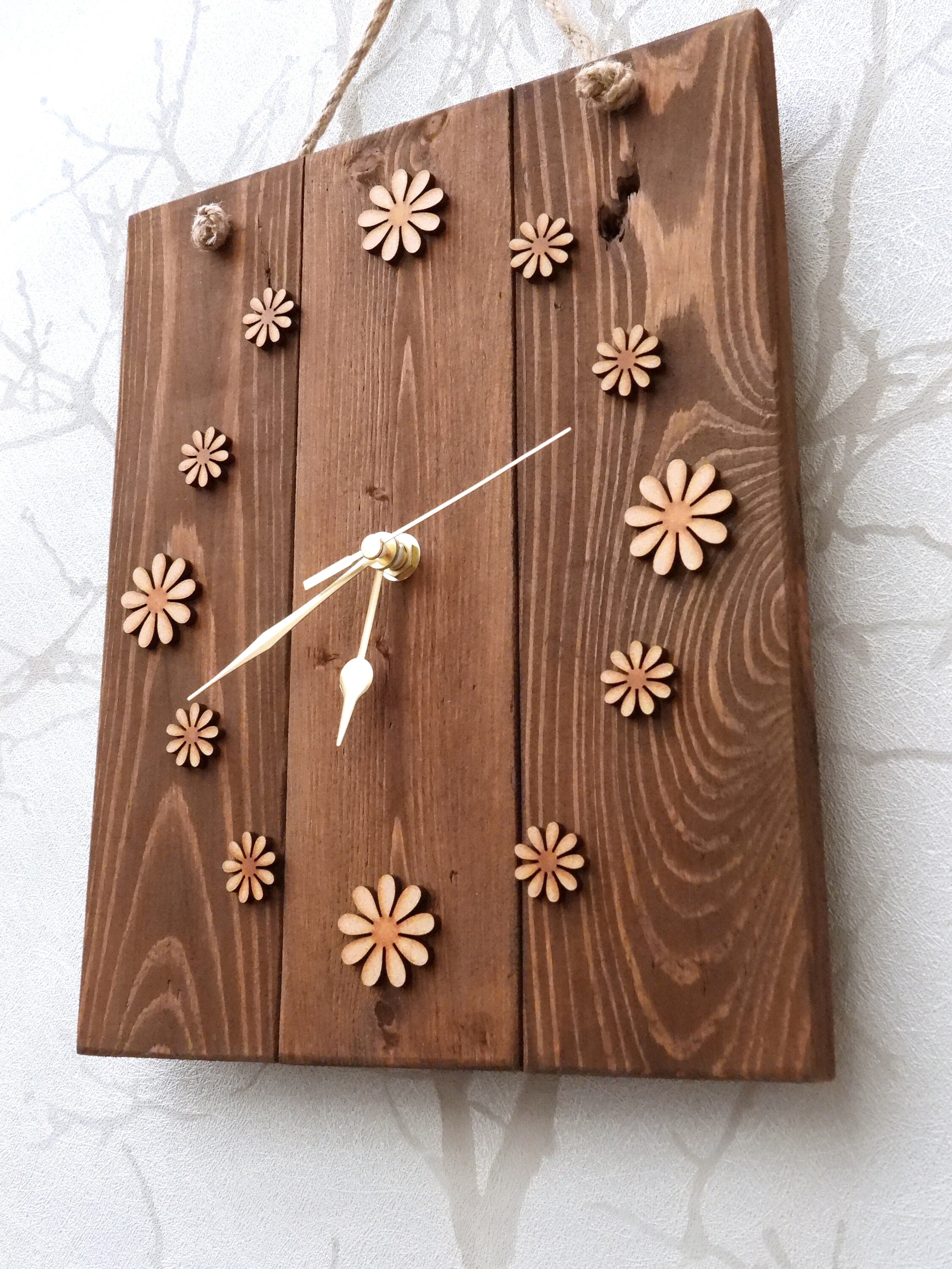 Reclaimed Pallet Wood Daisy Floral Clock With Flowers With Optional ...