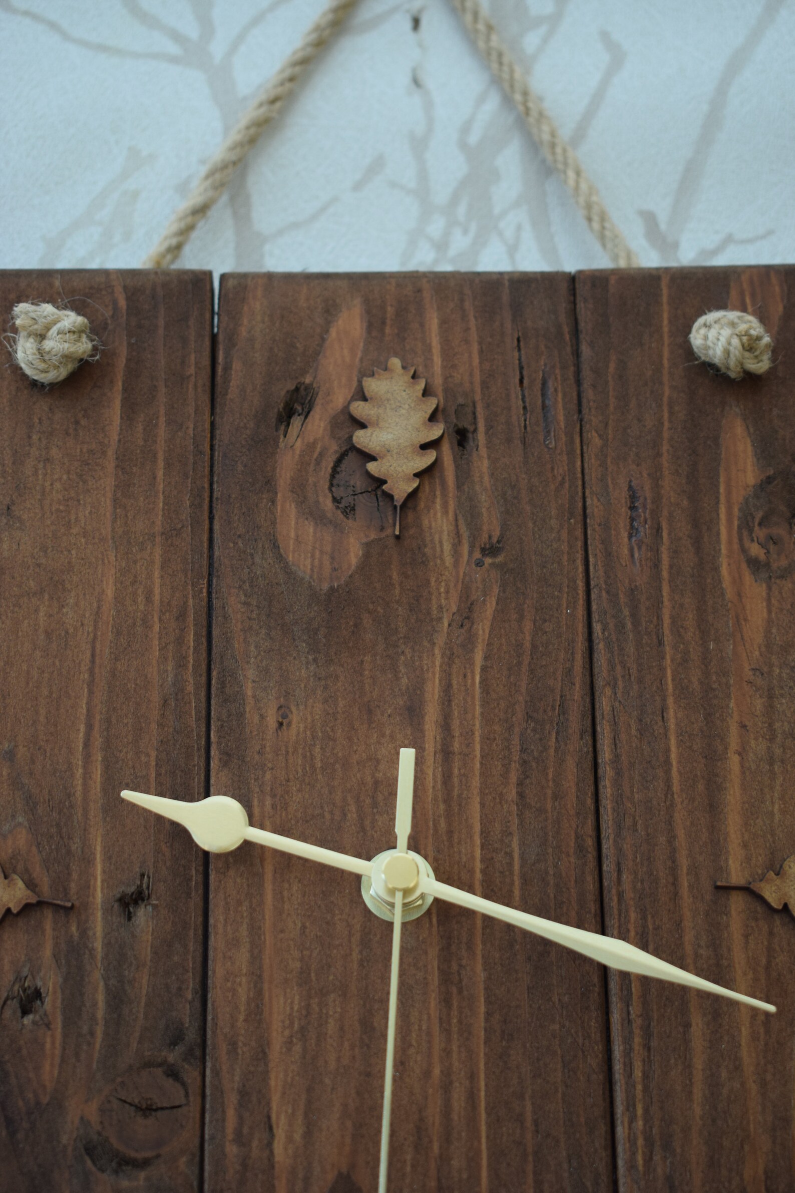 Reclaimed Pallet Wood Oak Leaves, Leaf Clock With Optional Gift Tag/s ...