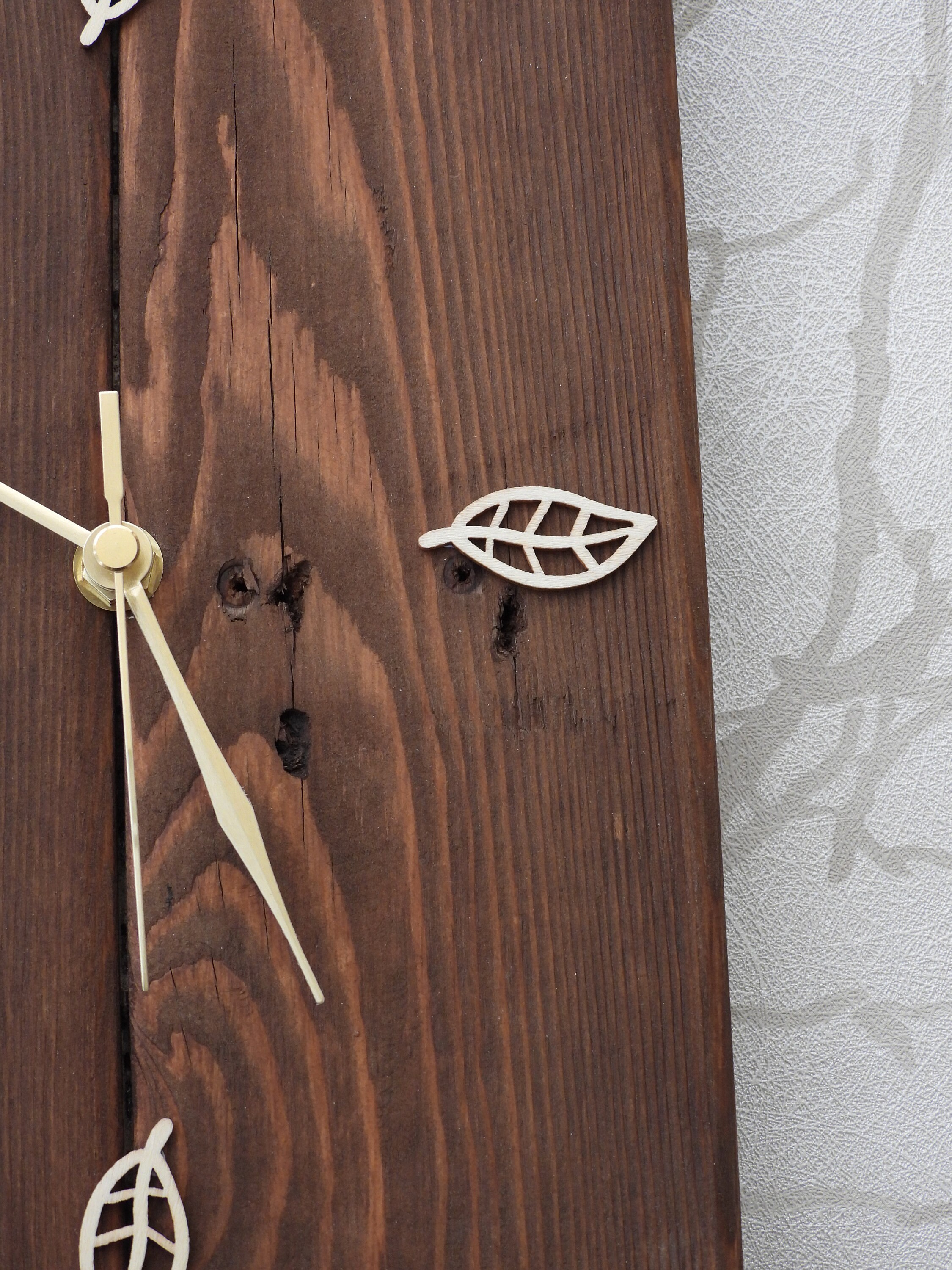 Reclaimed Pallet Wood Leaves Leaf Clock | Etsy