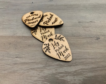 Custom Guitar Pic Shape Favour Wood Tags 1 X 1.25 Inch Wedding Thank ...