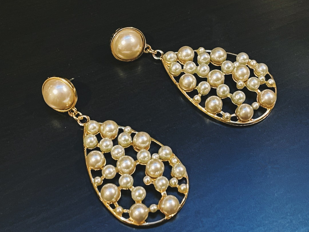 Long Teardrop Shaped Pearl and Gold Earrings - Etsy