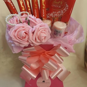 Luxury Pink Delight Lindt Bars Chocolates and Yankee Candles Bouquet ...