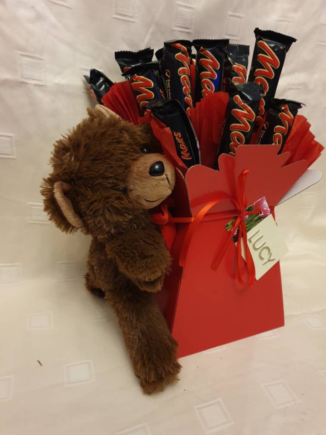 Luxury Mars Bear Clutching Personalised Chocolates Bouquet Sweet Gift ...