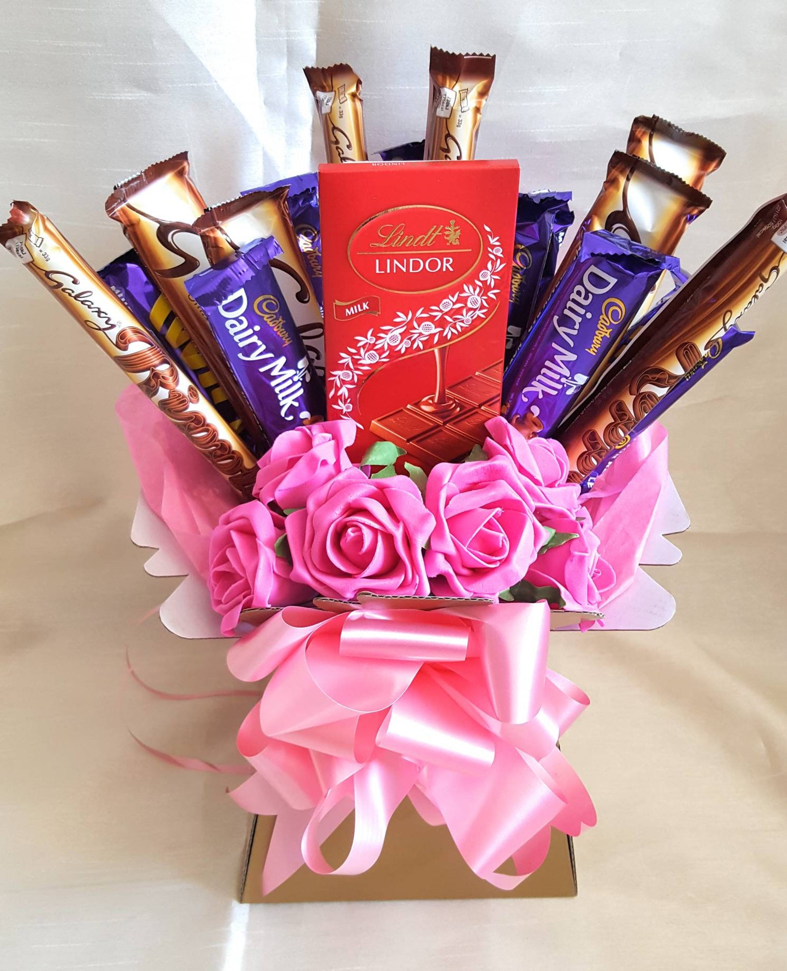 Chocolates Bouquet Lindt Lindor & Variety Chocolates Sweet Gift Hamper ...