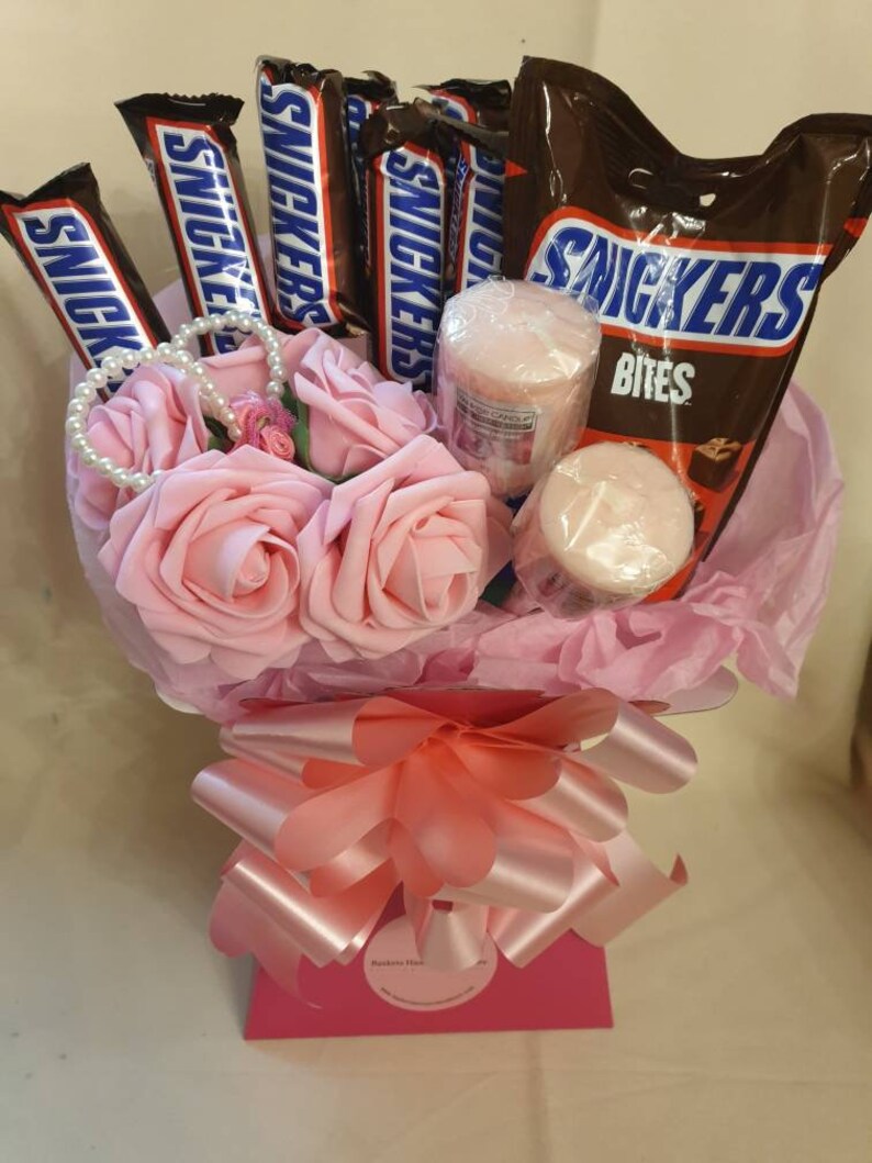 Luxury Pink Delight Snickers Chocolates and Yankee Candles Bouquet ...