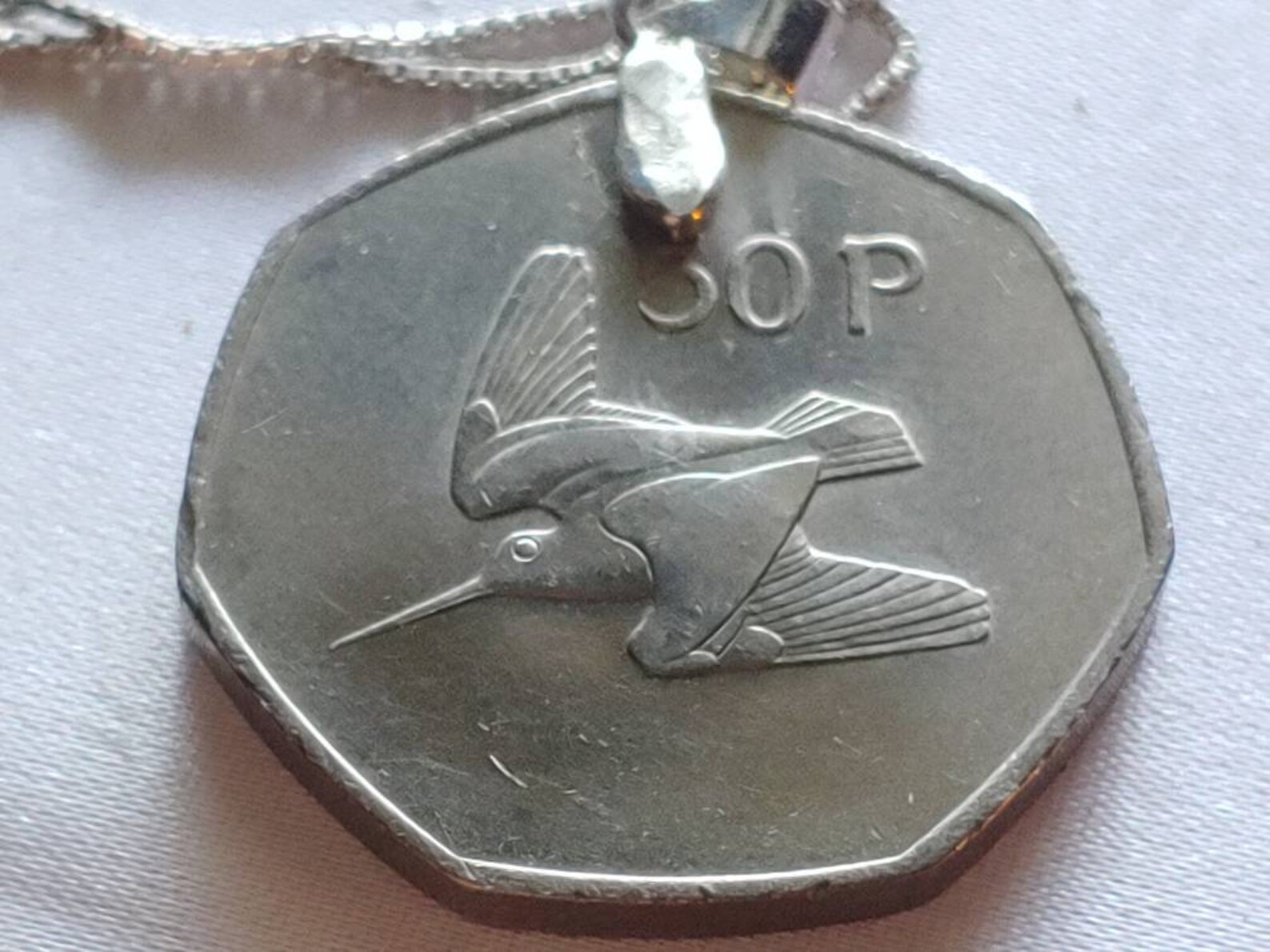 1981 Irish Lucky Harp & Hummingbird Authentic Mint Uncirculated 50P ...