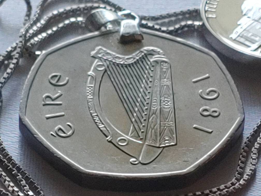 1981 Irish Lucky Harp & Hummingbird Authentic Mint Uncirculated 50P ...
