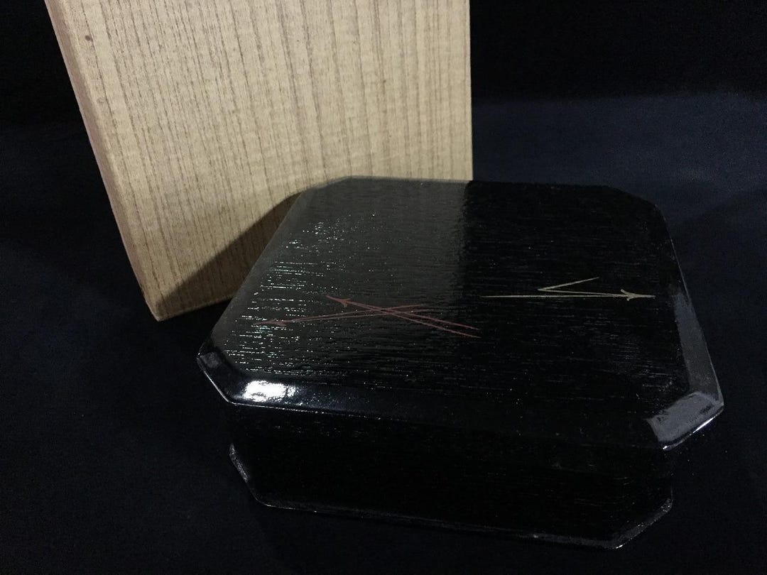 G1047 Japanese Wooden Storage Box Vintage Lacquerware Lidded Pine ...