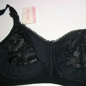Vintage Femme Fatale Black Bra Style 2219 38C NWT - Etsy