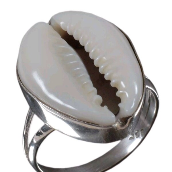Cowrie Shell Ring - Etsy