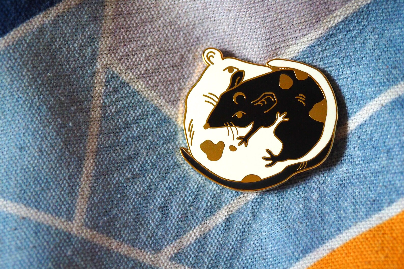 Mice Hard Enamel Pin - Etsy.de