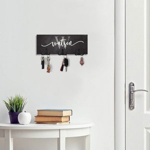 Personalized Wood Key Hanger for Wall Custom Family Name Key Holder ...