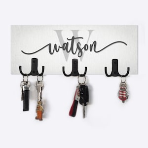 Personalized Wood Key Hanger for Wall Custom Family Name Key Holder ...