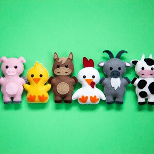 Pattern - Farm Animal Set With Pig, Horse, Cow, Goat, Chicken and Baby ...