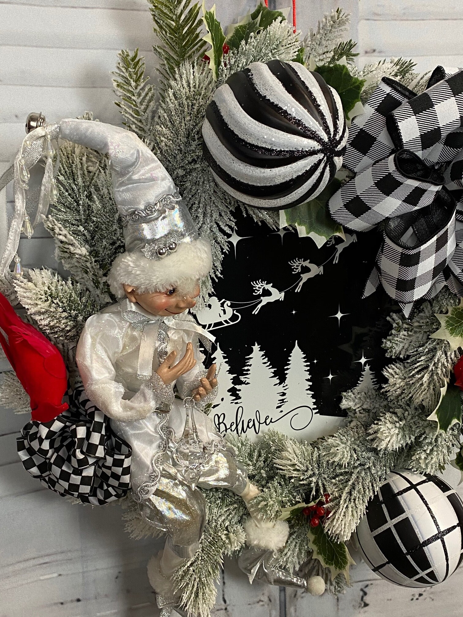 RAZ Elf Wreath, Winter Wreath, Christmas Wreath, Home Décor, Farmhouse ...