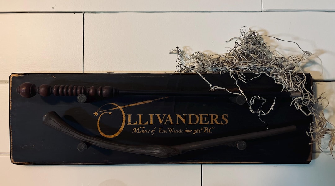 2 Wand Display for Witches and Wizards - Etsy