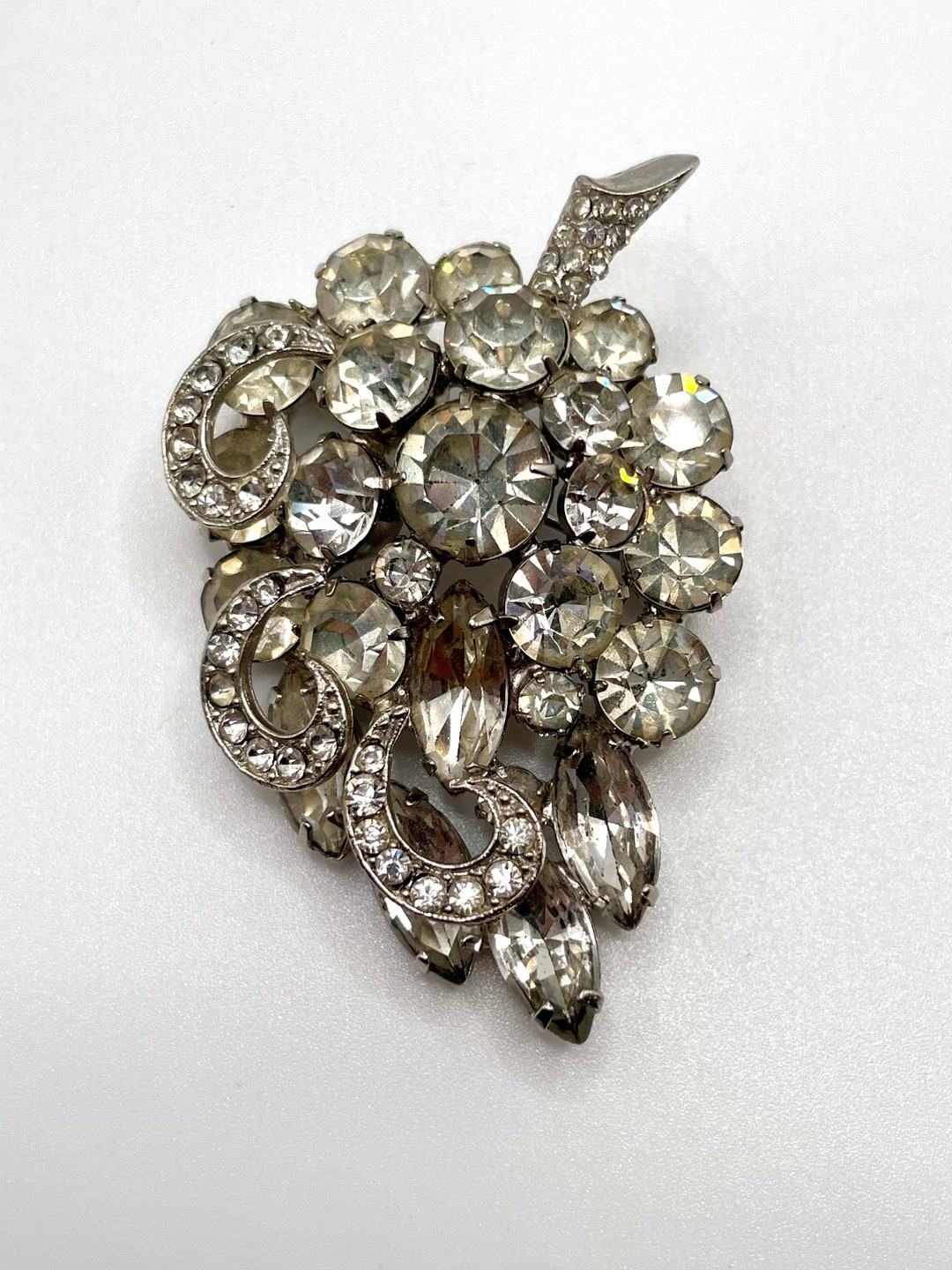 Vintage Weiss Rhinestone Grape Cluster Brooch - Etsy