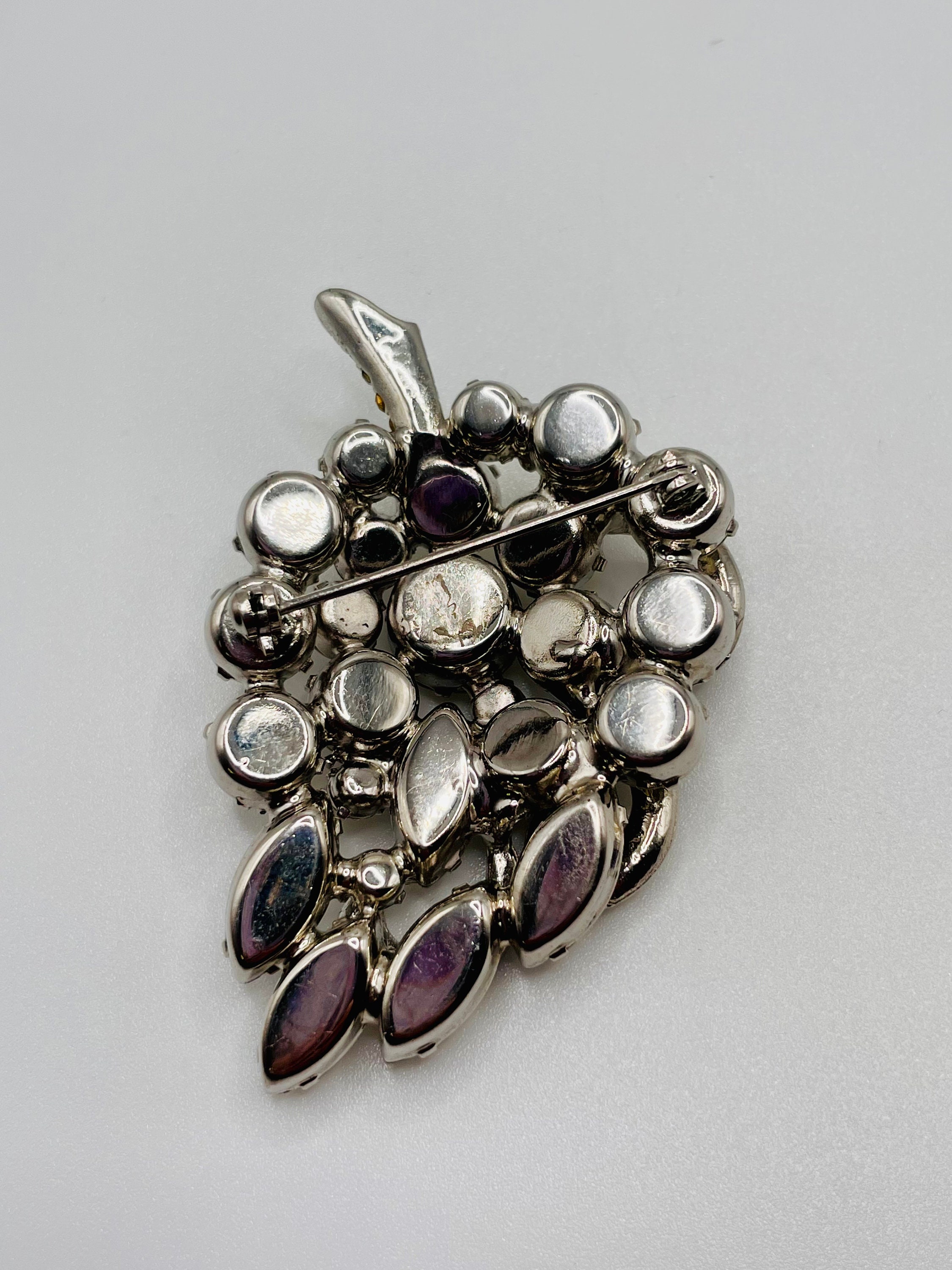 Vintage Weiss Rhinestone Grape Cluster Brooch - Etsy