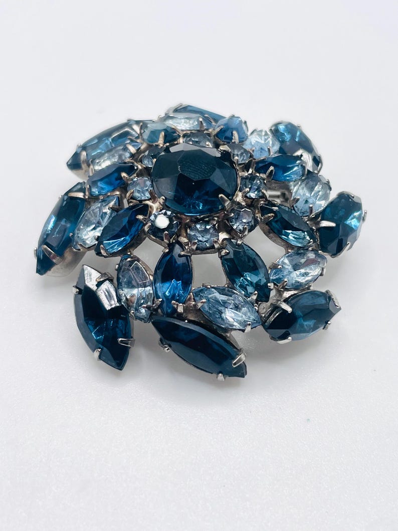 Vintage Estate Deep Navy & Ice Blue Glass Rhinestone Brooch Large 2 ...