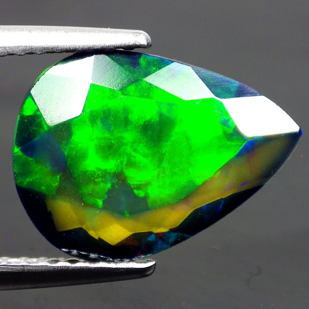 2.38 Ct Seductive 12 X 9 Facetted Chaff Pattern 3D Mix Welo Black Opal ...