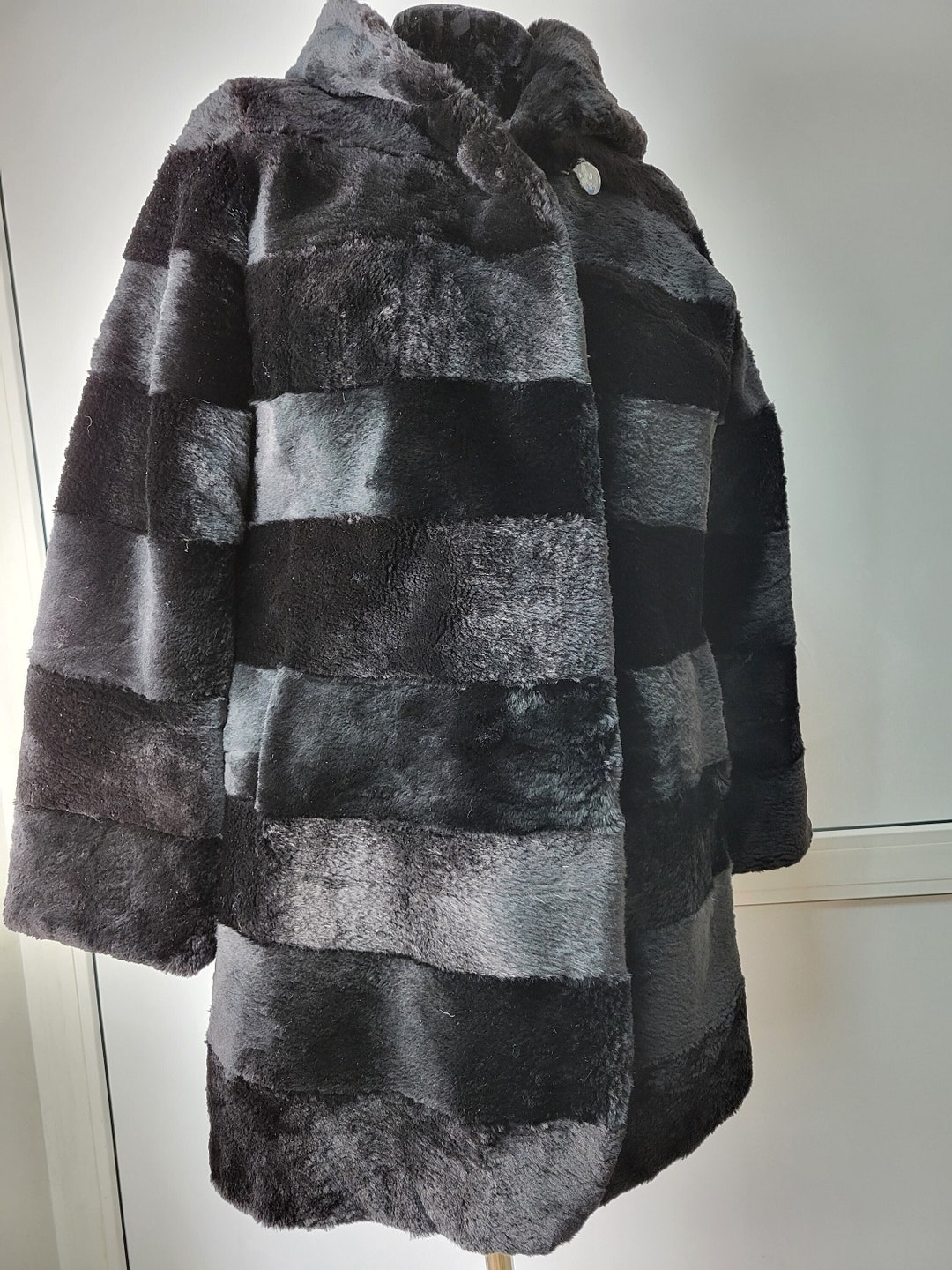 Black Real Beaver Fur Hooded Women Coat - Etsy