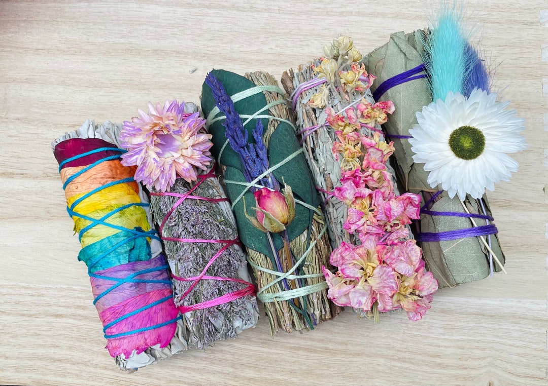 5 Pack Floral Smudge Bundle Surprise Pack, Smudge Stick Gifts - Etsy